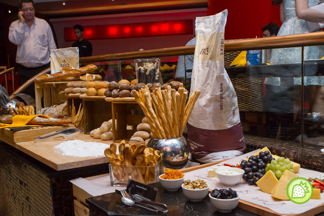 THE ALL NEW LIVE ACTION STATIONS @ TEMPTATIONS, RENAISSANCE KUALA ...