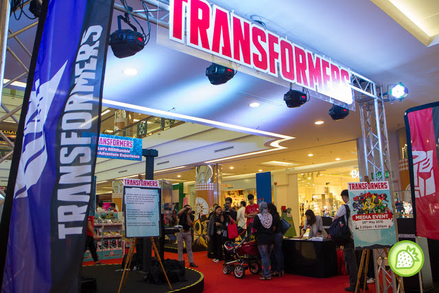TRANSFORMERS HAVE ROLLED INTO 1 UTAMA | Malaysian Foodie