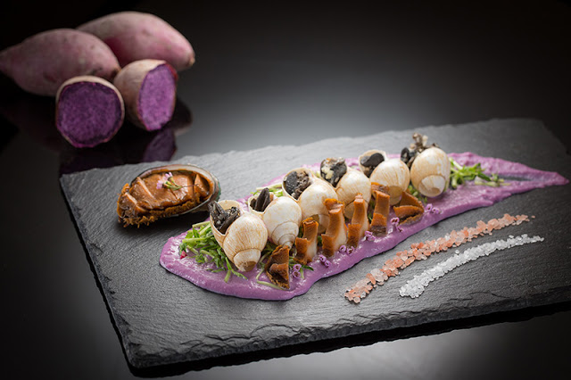 Lobster and Abalone Symphony Dinner Buffet at Park cafe of Park Hotel ...