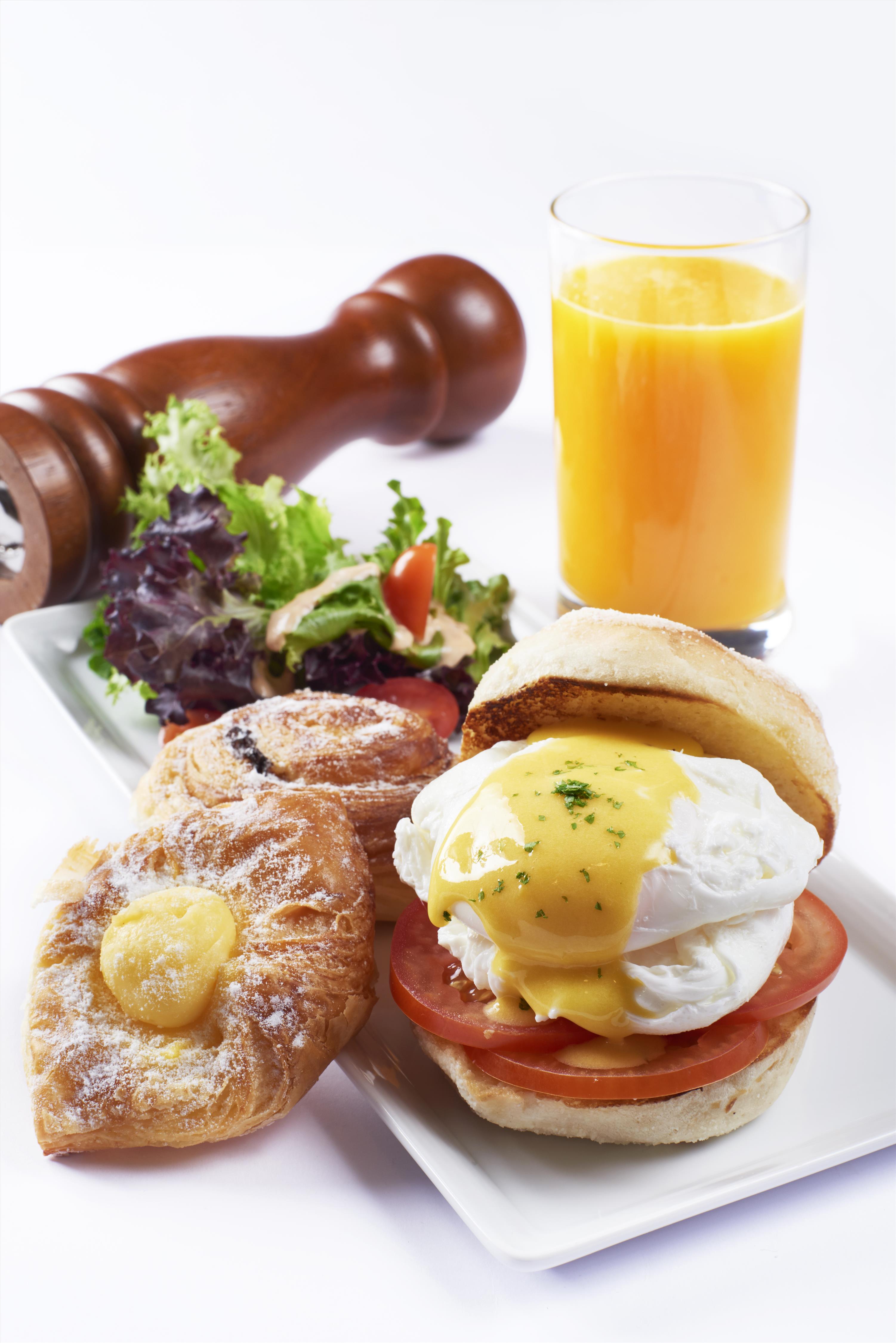 NEW BREAKFAST SURPRISE - POACHED EGG BENEDICT SET @ CONCORDE KL ...