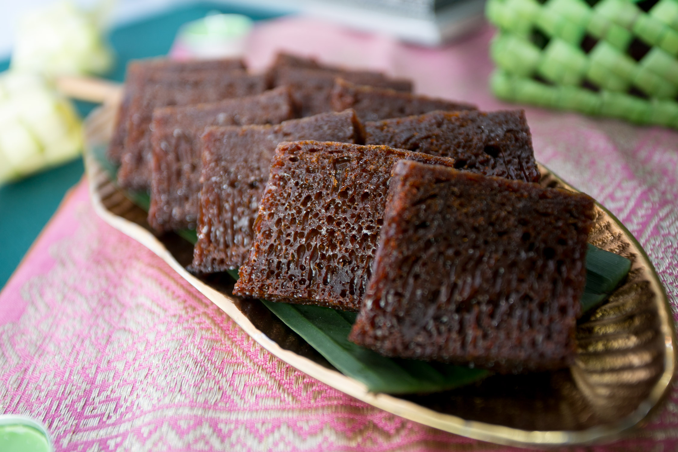 Recipe: Kek Gula Hangus | Malaysian Foodie