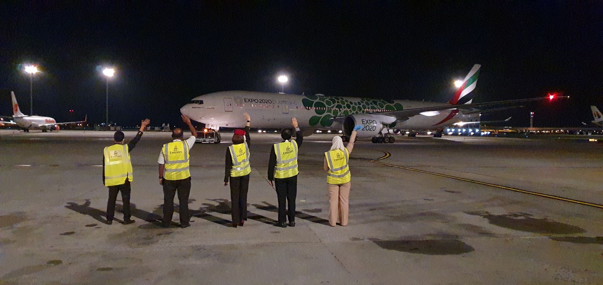 This is not goodbye: Emirates ground crews give an emotional send-off ...