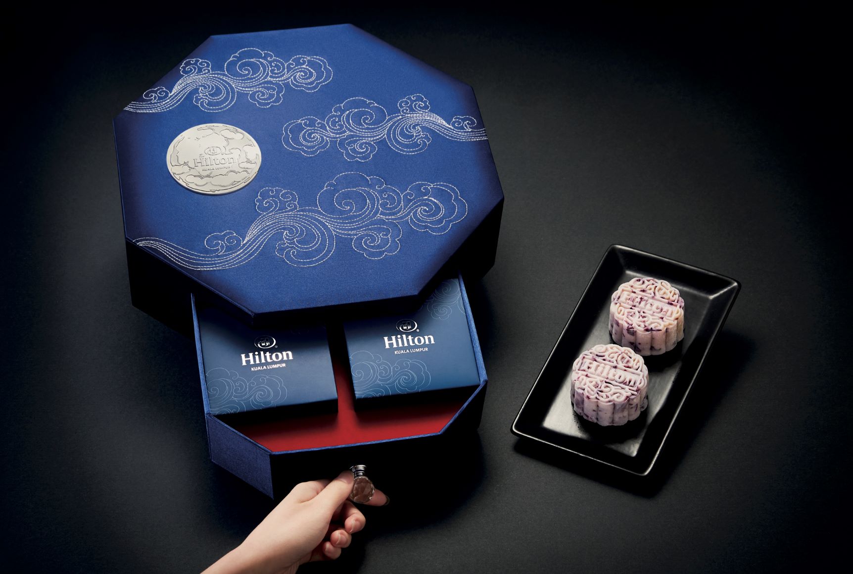 "Royal Midnight" - A Mid-Autumn Series by Hilton Kuala Lumpur ...