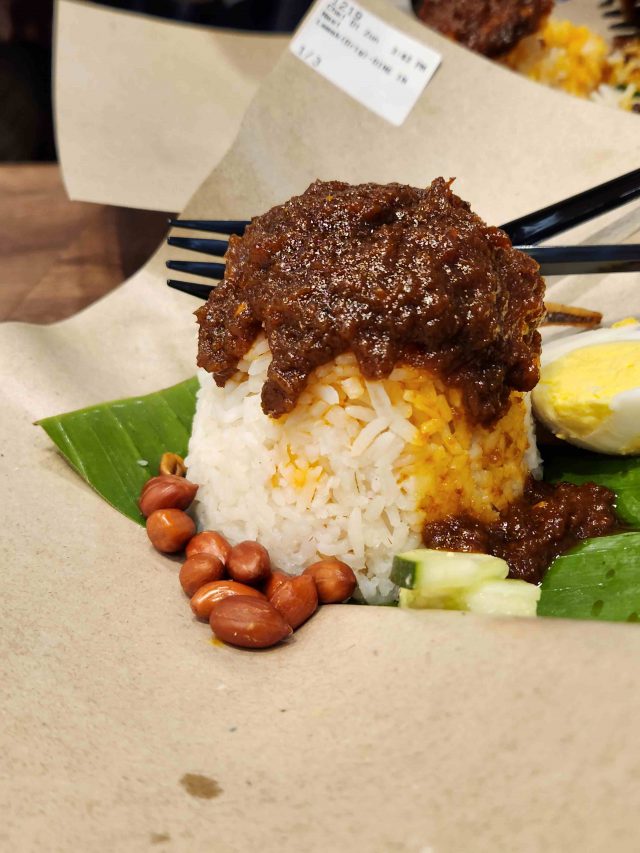 Bungkus Kaw Kaw @ 1 Utama | Malaysian Foodie