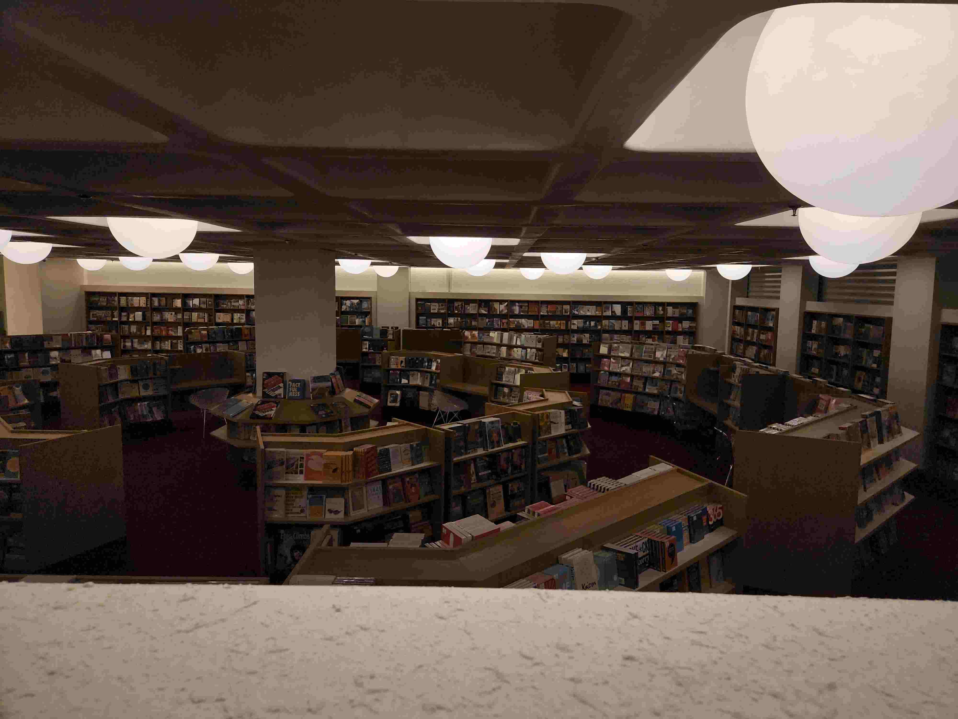 Book Xcess @ Lalaport : Instagram-able Book Store to visit! | Malaysian ...